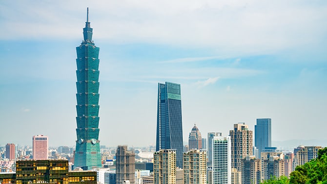 PwC《2025全球加密貨幣法規報告》：清晰的監管政策 有助市場參與及創新
