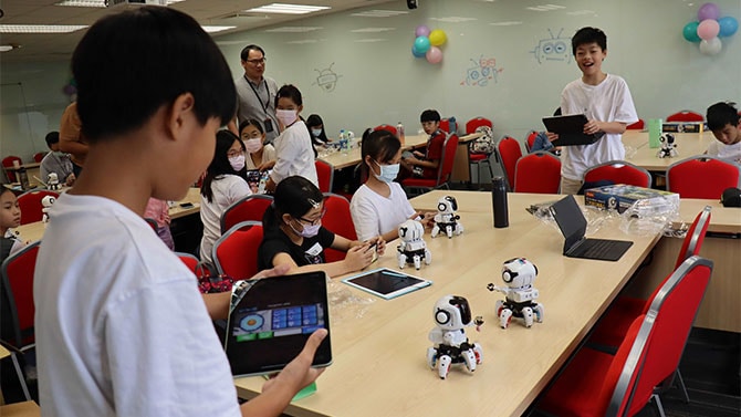 PwC Taiwan舉辦親子夏令營 探索AI與能源原理